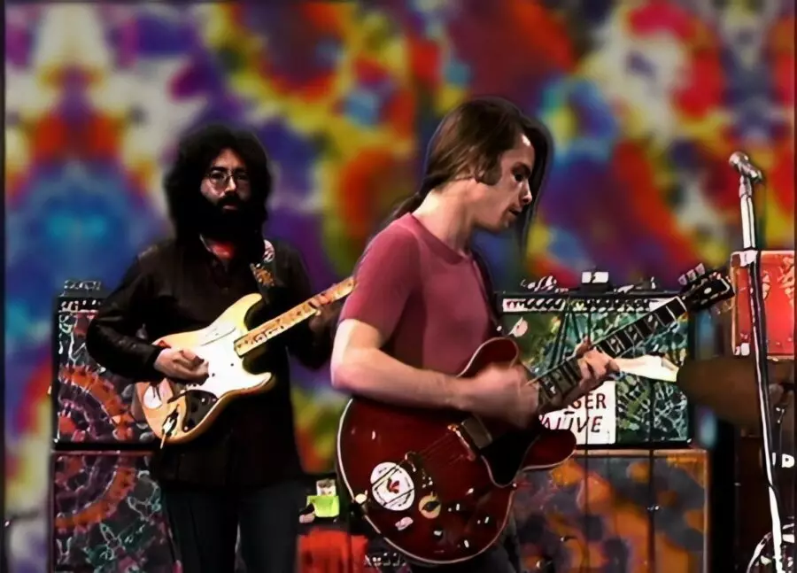 346 oras na kronolohikal na playlist ng The Grateful Dead's live