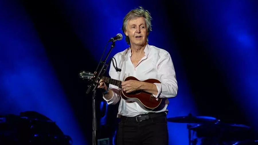 Paul McCartney o tiisa sekhahla sa Glastonbury 2020