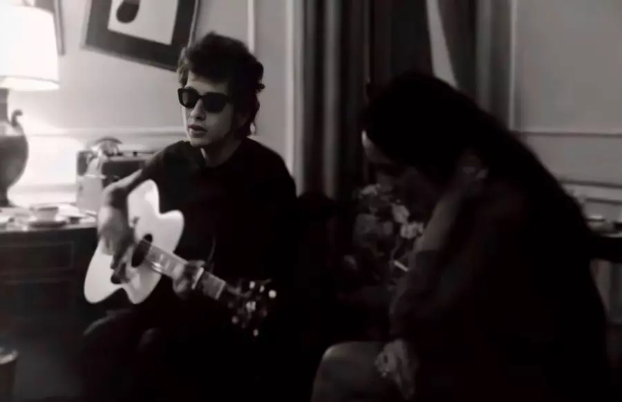 Рэдкія кадры Боба Дылана і Джоан Баэз, Лондан, 1965 год