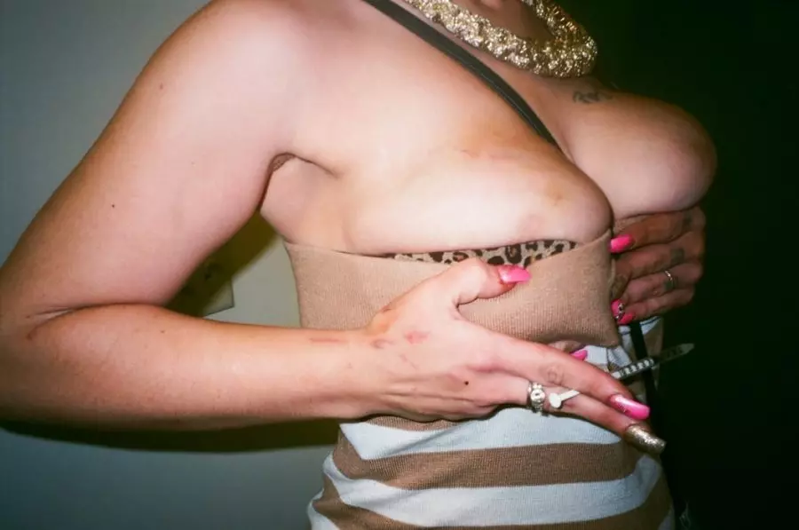 התמונות של ג'וליה פוקס של סקס, סמים והוללות בלואיזיאנה 4327_2