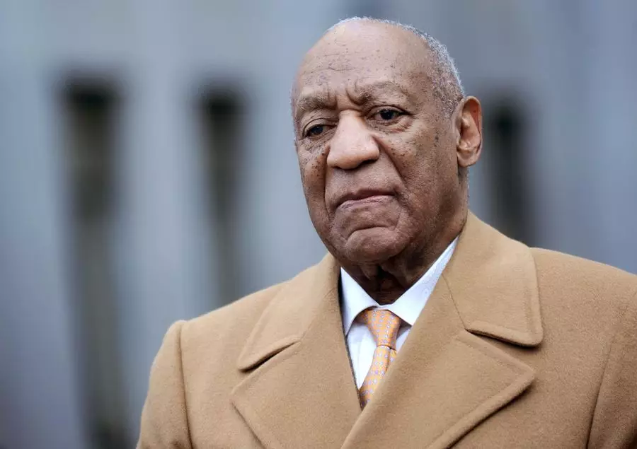Naine väidab, et Bill Cosby ründas teda seksuaalselt 14-aastaselt