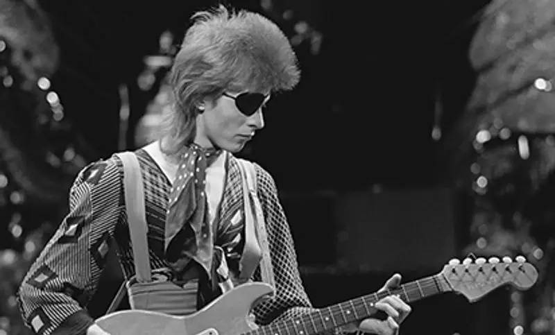 David Bowie aributsa ishyirwaho rya Ziggy Stardust, 1977