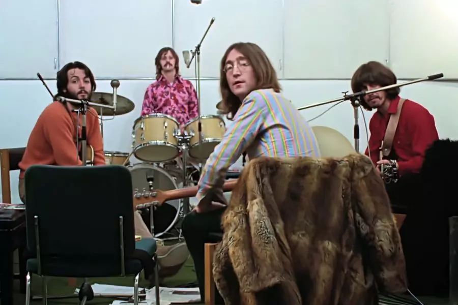 "დაბრუნდი" მიმოხილვა: პიტერ ჯექსონი ხსნის Beatles-ის დროის პორტალს