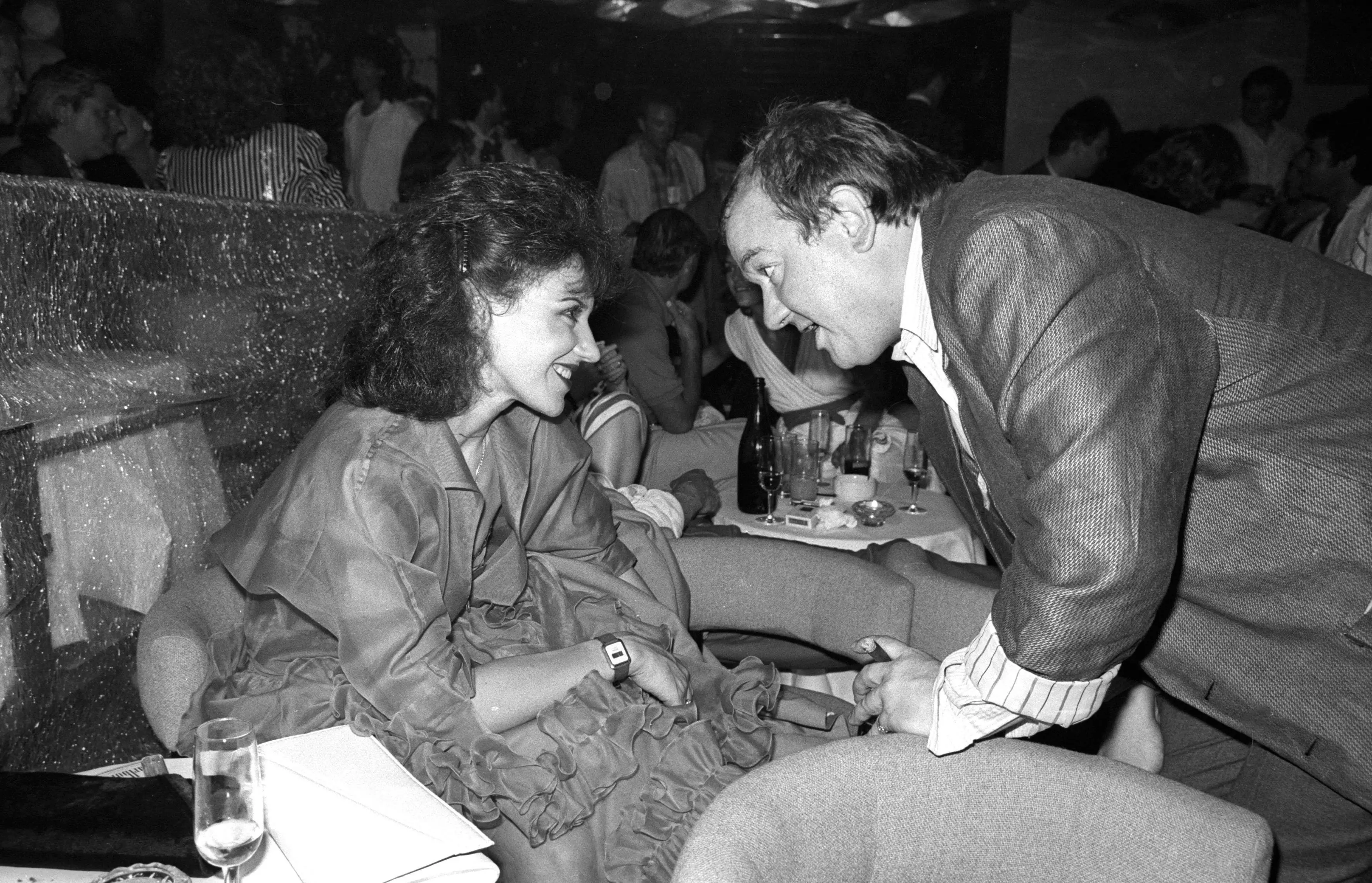 Ratu Ngayakeun Konsér sareng Pesta Pribadi sareng Ditagihkeun Salaku 'Dicky Heart and the Pacemakers' di Kensington Roof Gardens - 11 Jul 1986