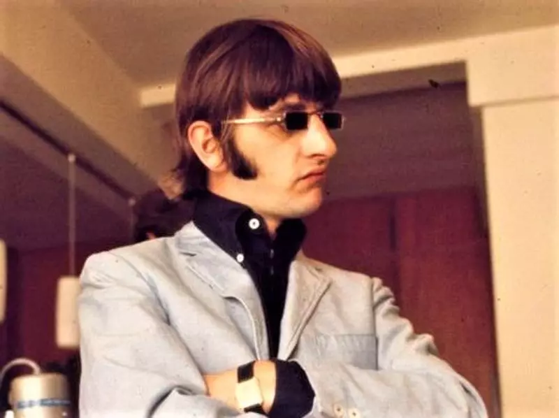 Ringo Starr keɓaɓɓen ganguna akan The Beatles 'Ku zo Tare'