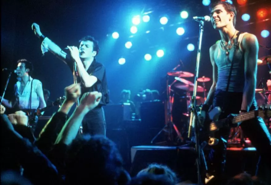 Gig olaf Mick Jones gyda The Clash yn US Festival yn 1983