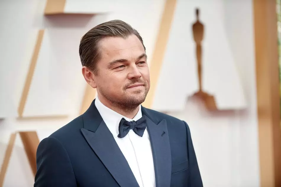 Leonardo DiCaprio produktante novan adaptadon de Aldous Huxley "Insulo"