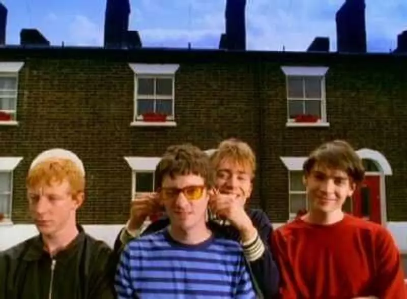 Blur cover 'Roll With It' á MTV's Most Wanted árið 1995