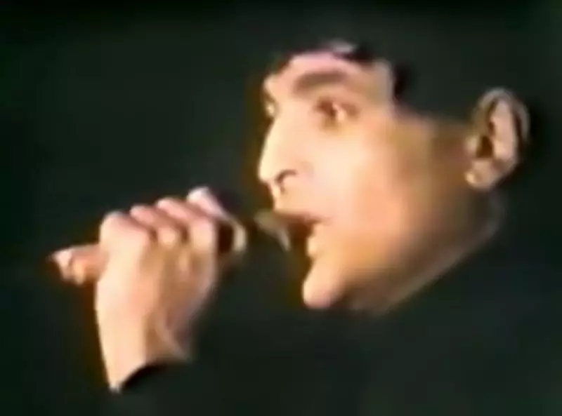 Bekijk het moment waarop Suicide 'Ghost Rider' live uitvoerde, 1977