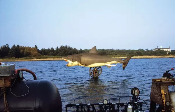 Tukangeun-pamandangan karya Steven Spielberg 'Jaws' 6169_8