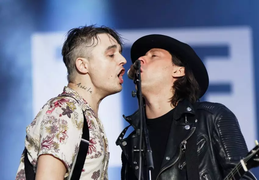 The Libertines membedah album sulung 'Up The Bracket'