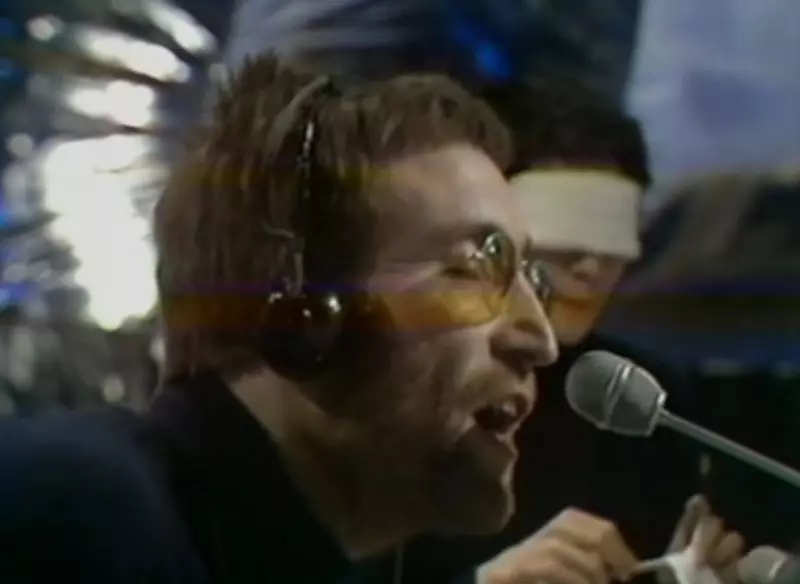 ג'ון לנון ב-Top of the Pops עם 'Instant Karma' ב-1970