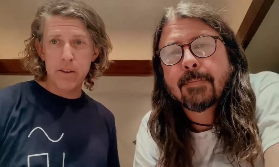 Dave Grohl i Greg Kurstin ogłaszają serię piosenek Hannukah