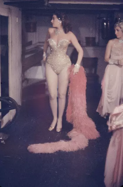 Gordon Park fotografier av showgirls i New York, 1958 6749_4