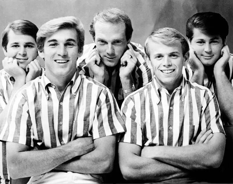 The Beach Boys ใช้แดมินเพื่อสร้าง 'การสั่นสะเทือนที่ดี' ได้อย่างไร