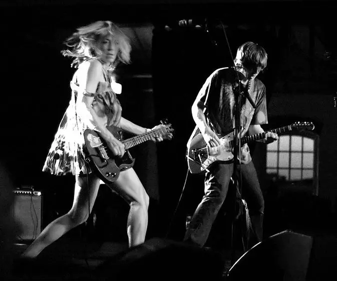 Кавер Sonic Youth на песню The Beatles "Within You Without You"