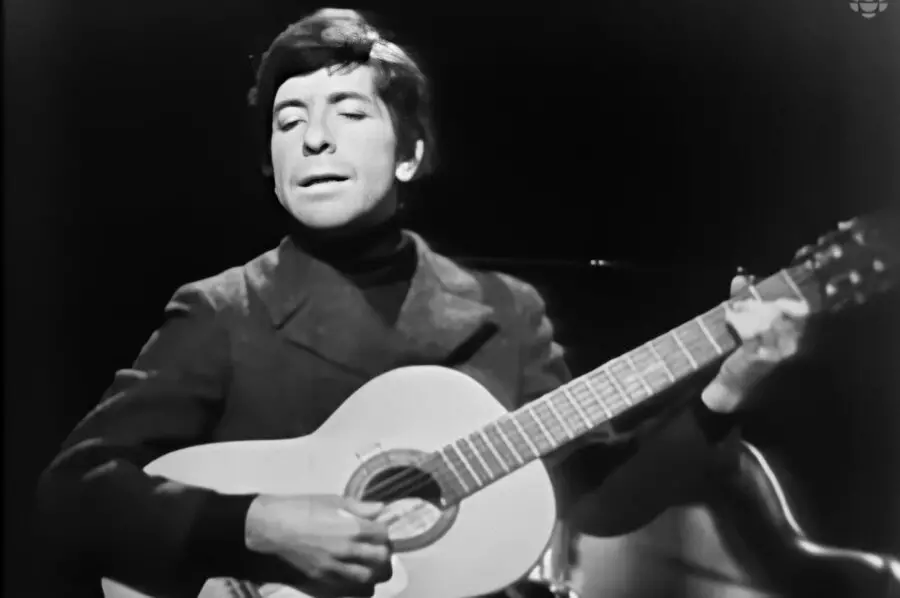 Leonard Cohen canta The Stranger Song para estreia na TV em 1966