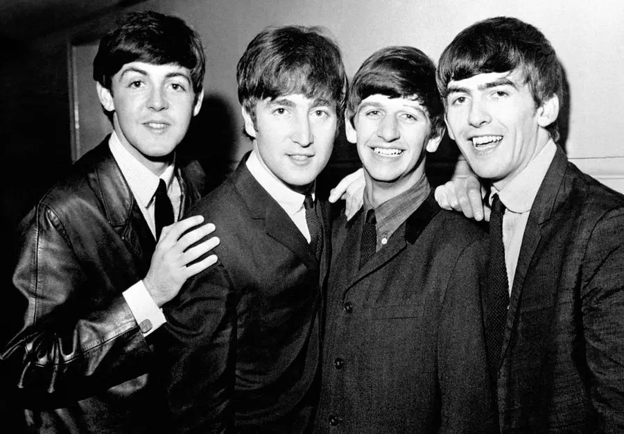 Aŭskultu la plej unuan aŭdicion de Decca Records de The Beatles