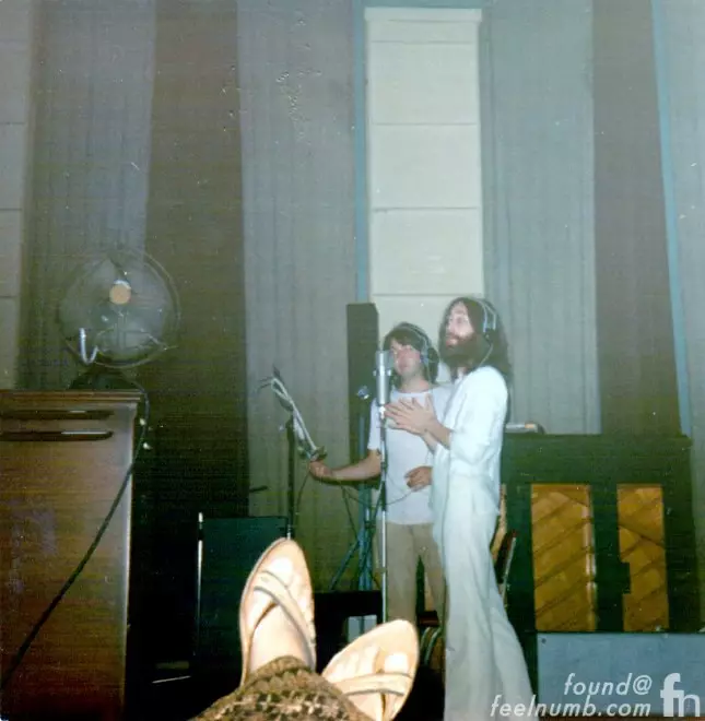 Guardando indietro alle rare foto dell'ultima sessione di registrazione dei Beatles nel 1969 8457_1