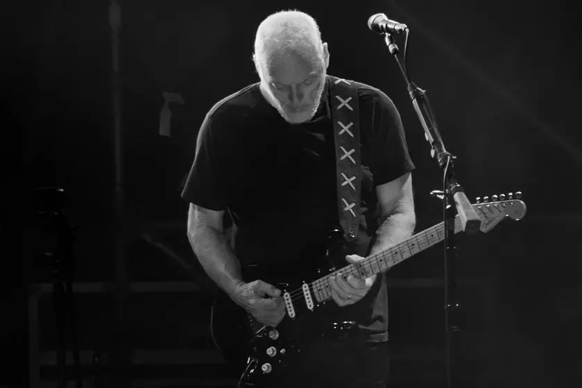 John Lennoni buruzko David Gilmour abestia