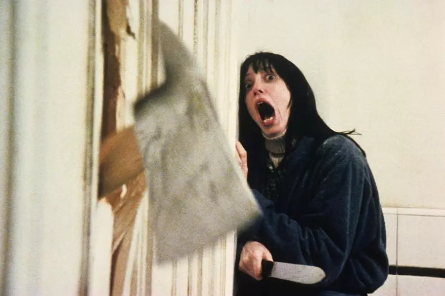 Шели Дювал става емоционална, гледайки сцената „The Shining“.