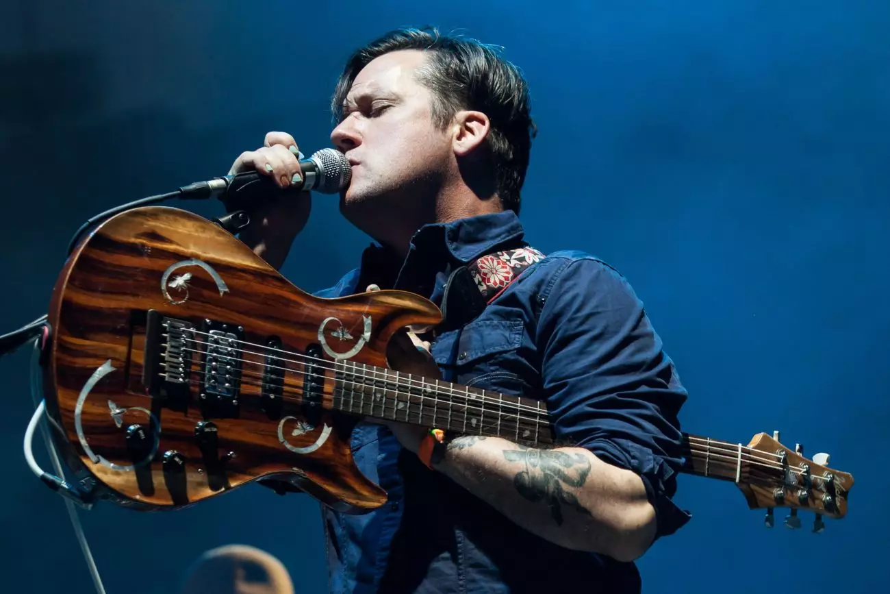 Modest Mouse - 'Lampshades On Fire'