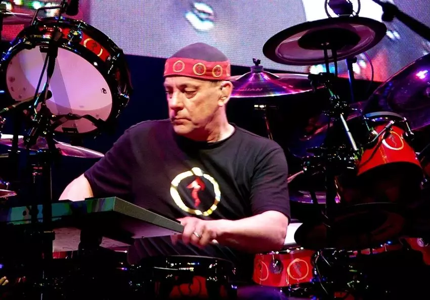 Pertunjukan penghormatan untuk drummer Rush Neil Peart diumumkan