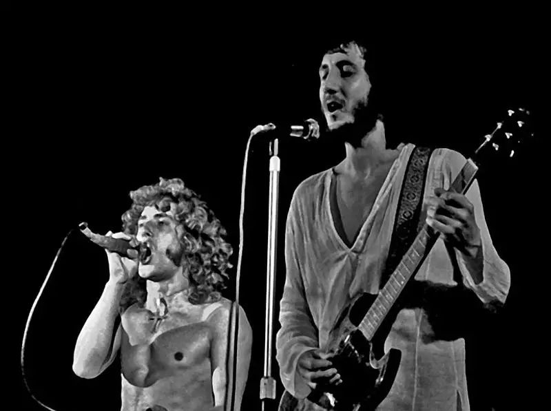 Pete Townshend មិនខ្វល់ថាអ្នកហៅ The Who 'sell-outs'