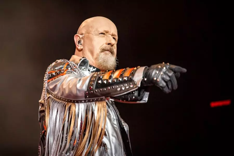 Judas Priest pide aos fanáticos do heavy metal que se vaquen contra o covid