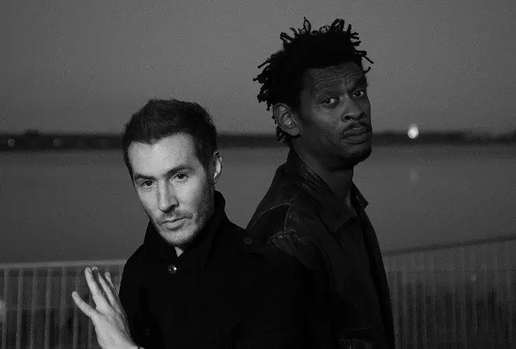Massive Attack adia turnê norte-americana