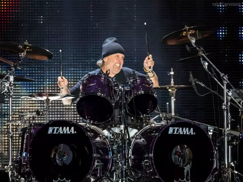 Dram terpencil Lars Ulrich dalam 'For Whom The Bell Tolls'