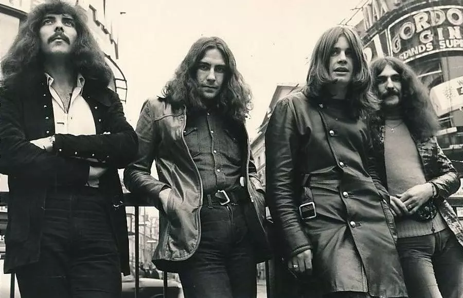 Black Sabbath guruhining Toni Iommi 1960-yillarning sevimli guruhi